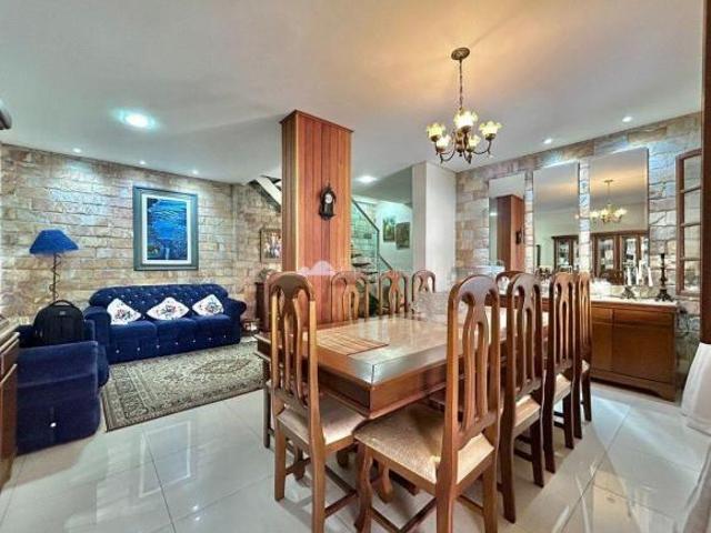 Casa à venda em Dona Clara