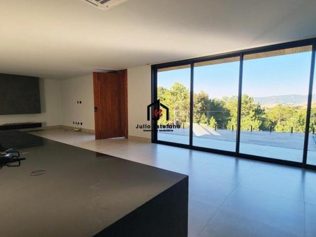 Casa à venda em Descansopolis