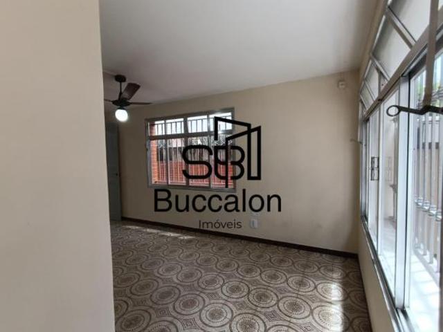 Casa à venda em Embaré, Santos – 3 quartos, 2 vagas, aceita financiamento