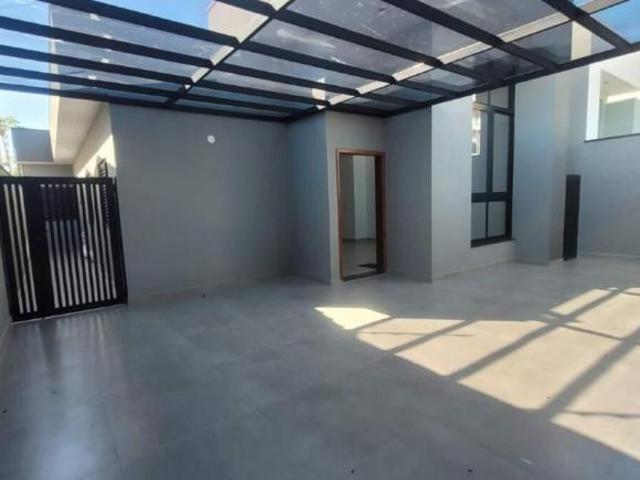 Casa à Venda em Estilo Sofisticado e Moderno com 3 Dormitórios sendo as 3 Suítes