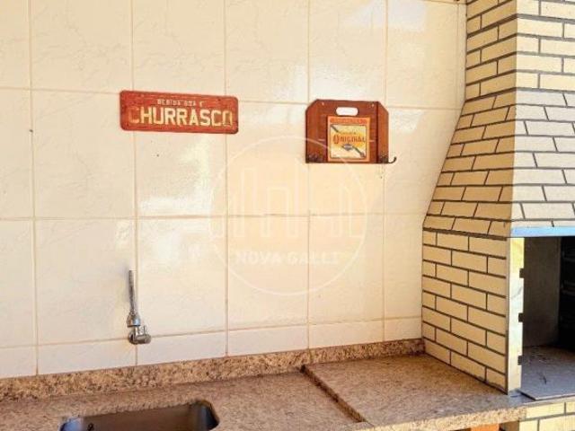 Casa à venda em Estufa I
