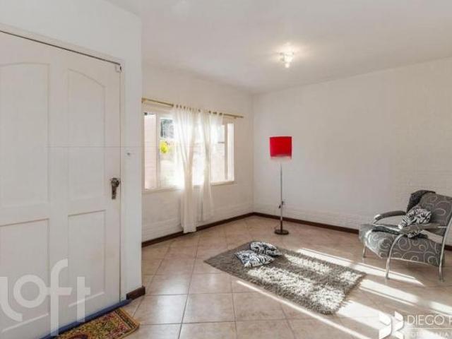 Casa à venda em Espírito Santo com 200 m², 3 quartos, 1 suíte, 4 vagas