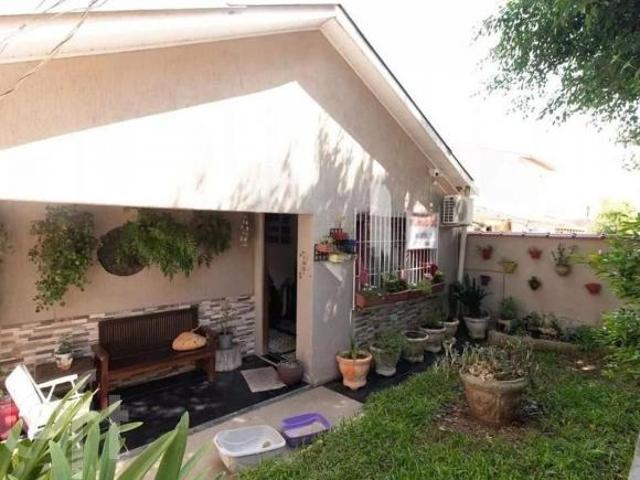 Casa à venda em Espírito Santo com 80 m², 5 quartos, 3 vagas