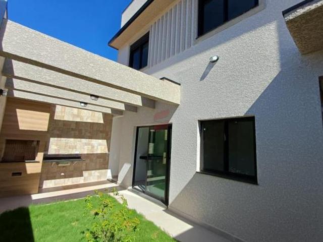 Casa à venda em Eucaliptos