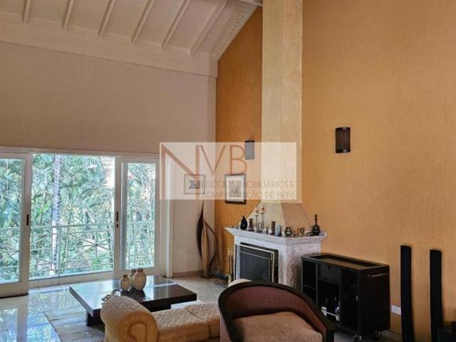 Casa à Venda em Euroville, Carapicuíba 430m², 3 Suítes