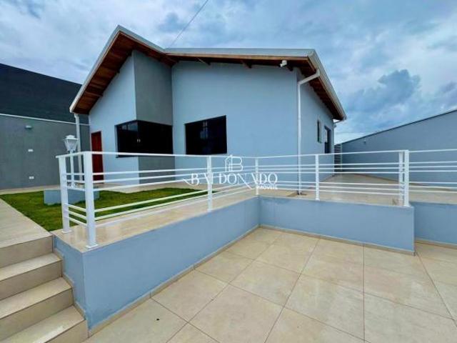 Casa à Venda em Extrema 3 Dormitórios, 227m e Localização Privilegiada