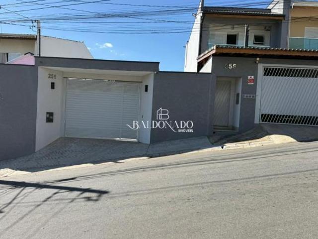 Casa à Venda em Extrema MG, 3 Dormitórios grandes, Lazer Completo, Alto Padrão