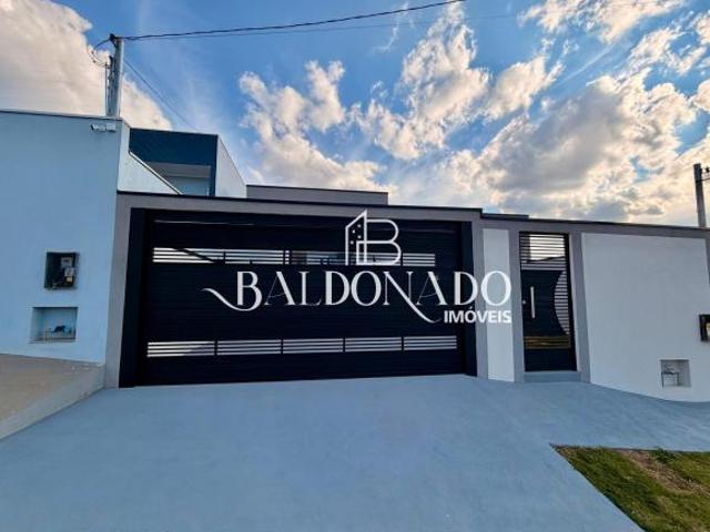 Casa à Venda em Extrema Mg 3 Dormitórios sendo 1 Suíte, com 200m e Quintal!
