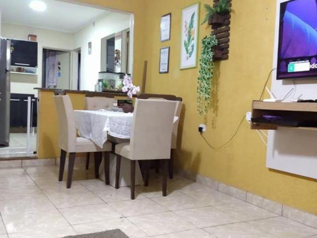 CASA À VENDA EM EXTREMA – MG Bairro Mantiqueira