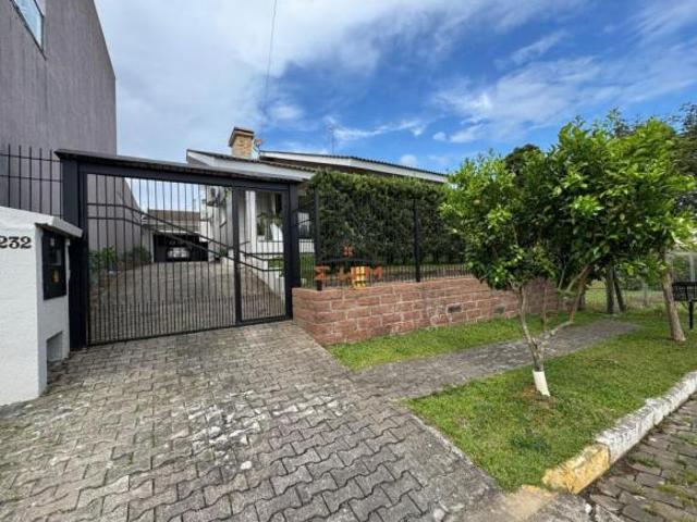 Casa à venda em Farroupilha, São Luiz 4 dormitórios, churrasqueir