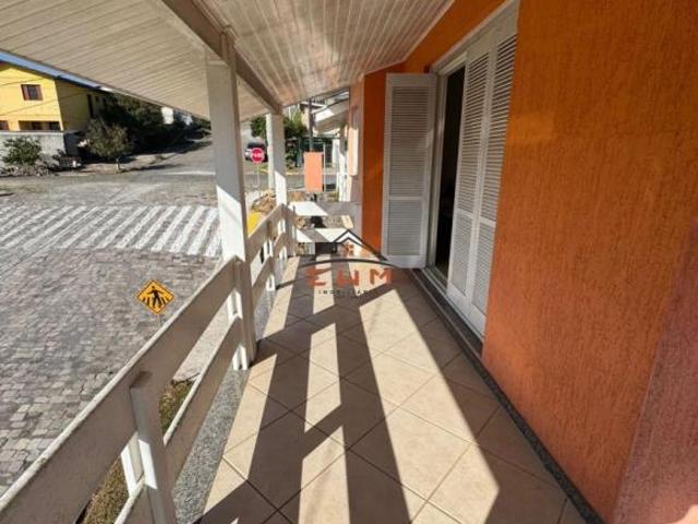 Casa à venda em Farroupilha, Primeiro de Maio 3 Dormitórios