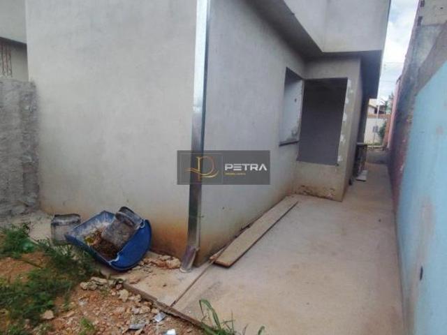 Casa à venda em Fernão Dias