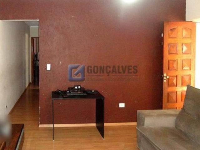 Casa à venda em Ferrazópolis, São Bernardo do Campo – 2 quartos, 2 vagas, 130m²