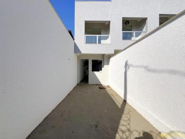 Casa à venda em Floramar