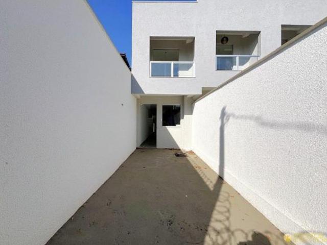 Casa à venda em Floramar