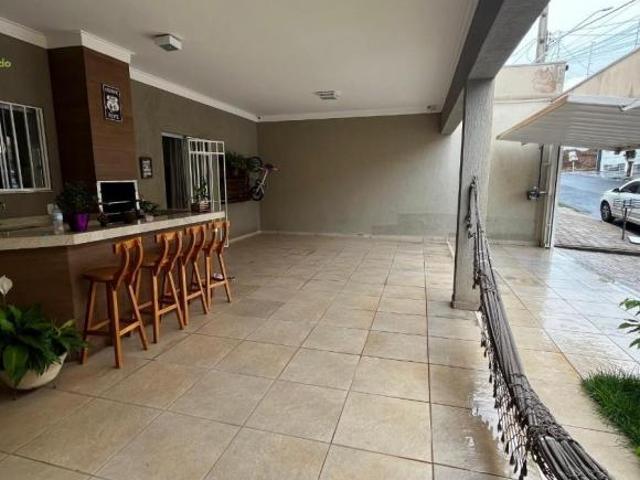 Casa à venda em Franca SP: Moradia perfeita no Residencial José de Carlos! 3 quartos, 1 suíte, 2 sal