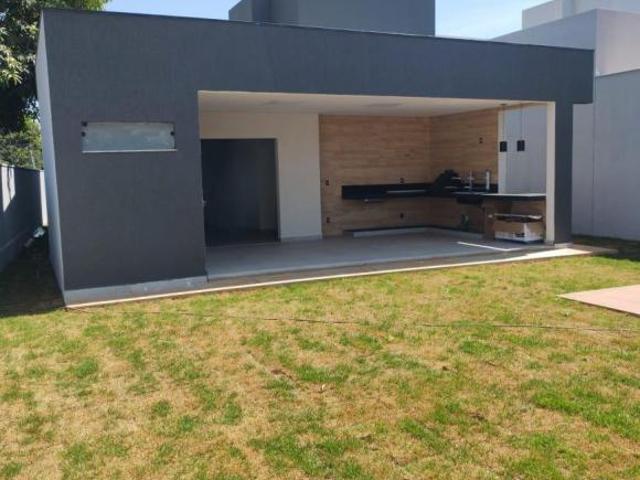 Casa à venda em Francisco Pereira