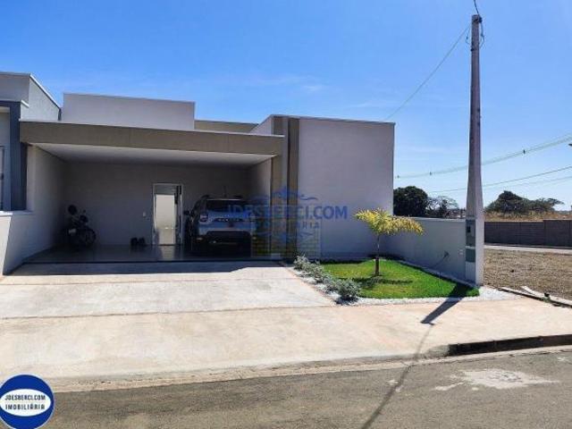 Casa à venda em Holambra