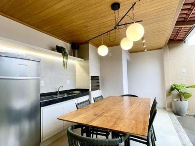 Casa à Venda em Holambra I 3 Quartos I 2 Suítes I 4 Vagas I Área de Lazer Gourmet