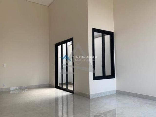 Casa à venda em Hortolândia, Parque Olívio Franceschini, com 3 suítes, com 152 m²