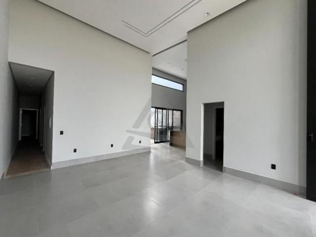 Casa à venda em Hortolândia, Parque Olívio Franceschini, com 3 suítes, com 191 m²