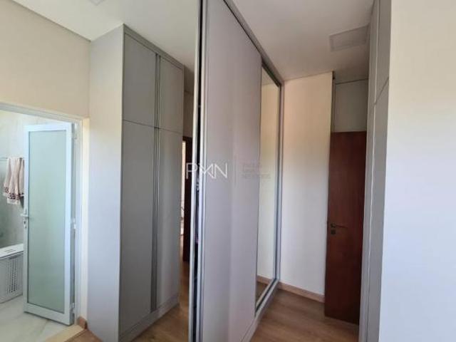 Casa à venda em Hortolândia, Parque Olívio Franceschini, com 3 suítes, com 280.8 m²