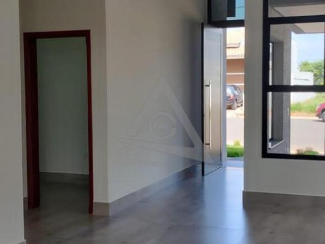 Casa à venda em Hortolândia, Residencial Jardim do Jatobá, com 3 quartos, com 160 m²