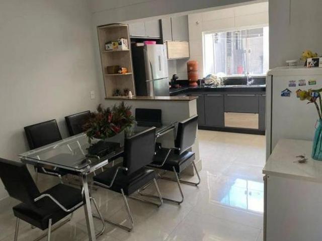 Casa à venda em Hortolândia, Vila Real, com 3 quartos, com 172 m²