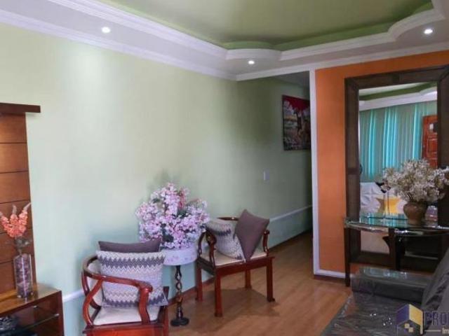 Casa à venda em Heliópolis