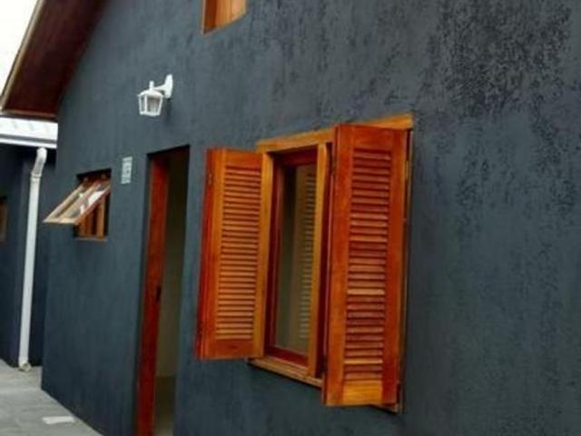 Casa à venda em Hipica com 54 m², 3 quartos, 1 suíte, 2 vagas