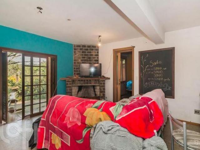 Casa à venda em Hipica com 130 m², 3 quartos, 5 vagas