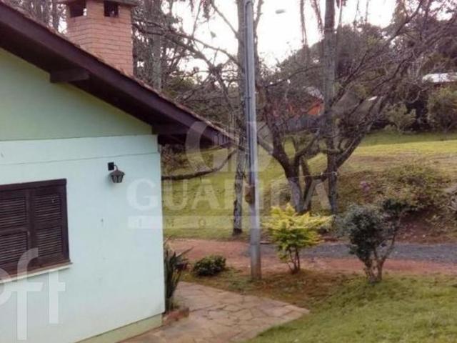 Casa à venda em Hipica com 145 m², 3 quartos, 2 suítes, 3 vagas