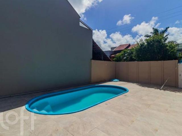 Casa à venda em Hipica com 178 m², 3 quartos, 3 suítes, 2 vagas