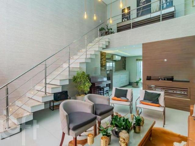 Casa à venda em Hipica com 291 m², 3 quartos, 3 suítes, 4 vagas