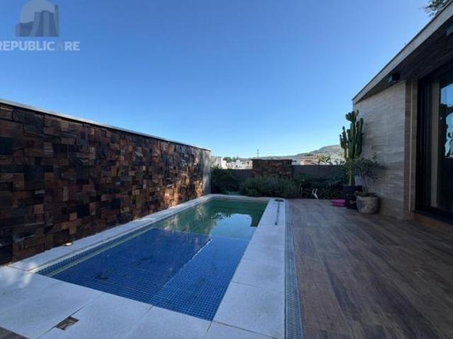 Casa à venda em Hípica