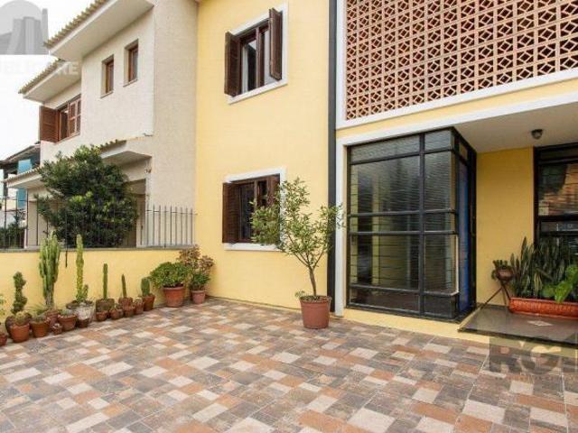 Casa à venda em Hípica