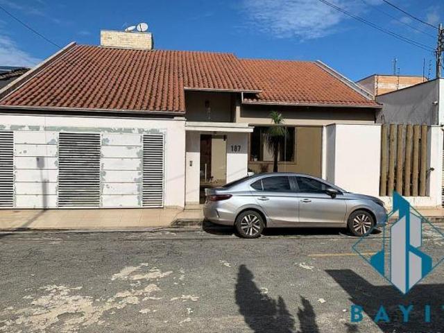 Casa à venda em Imbaúbas