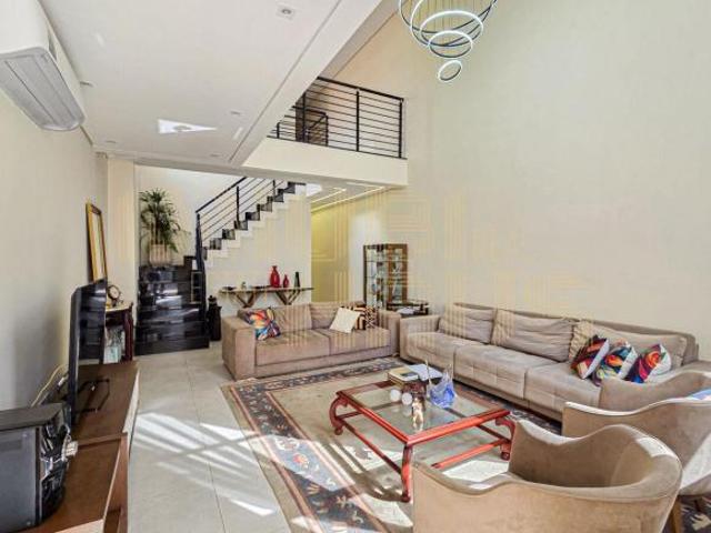 Casa à venda em Interlagos | 5 quartos