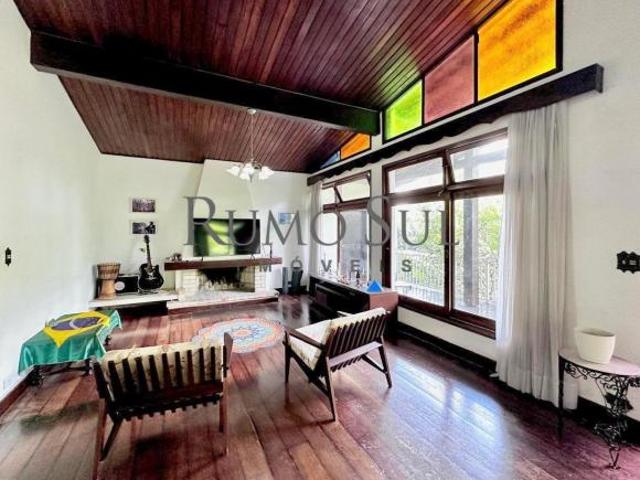Casa à venda em Interlagos