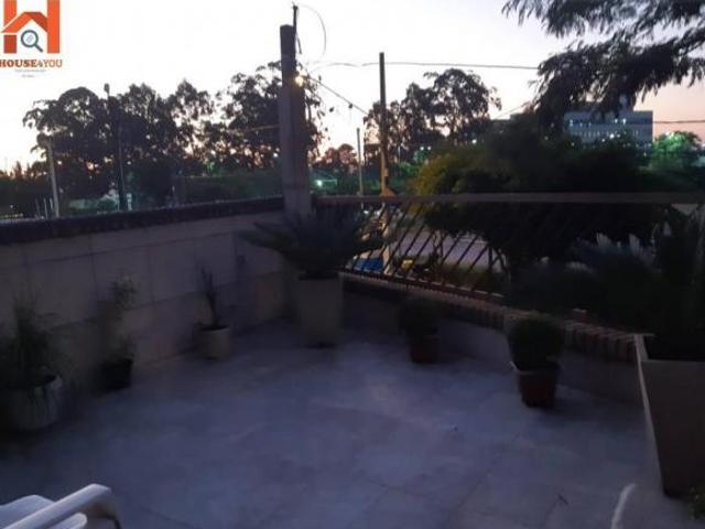 CASA A VENDA EM INTERLAGOS