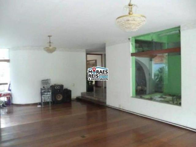 Casa à venda em Interlagos