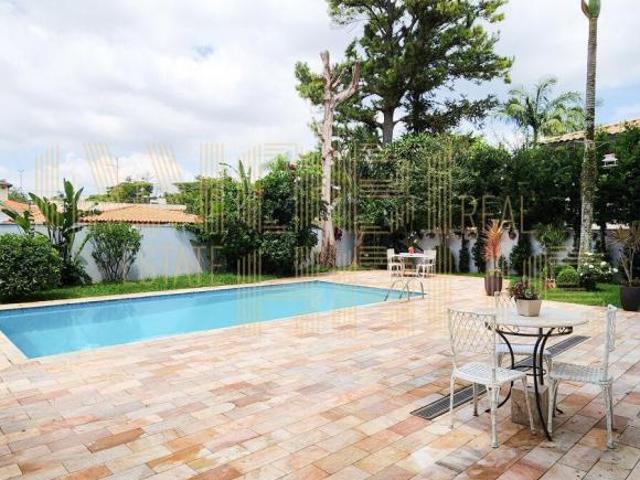 Casa à venda em Interlagos São Paulo SP | 4 quartos/ 4 suítes