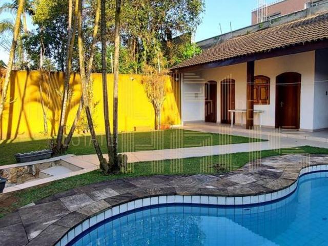 Casa à venda em Interlagos São Paulo SP 5 quartos
