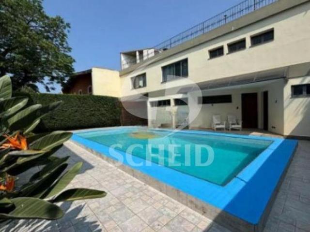 Casa à venda em Interlagos/bolsão 4 quartos sendo 3 suítes