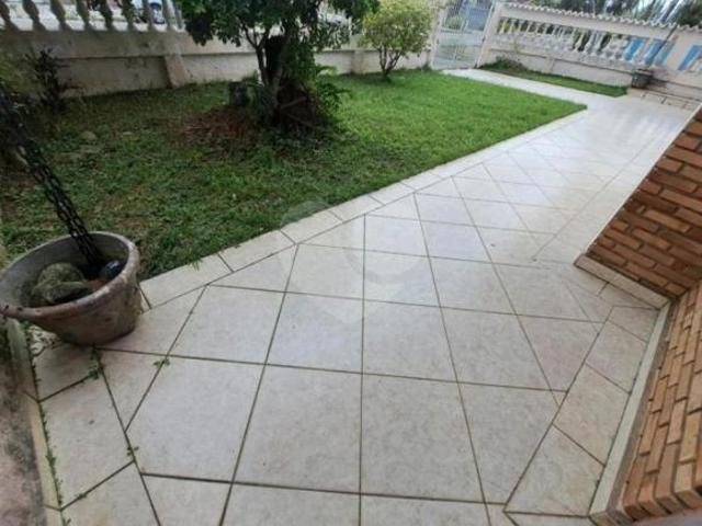 Casa à venda em Indaiá – Caraguatatuba