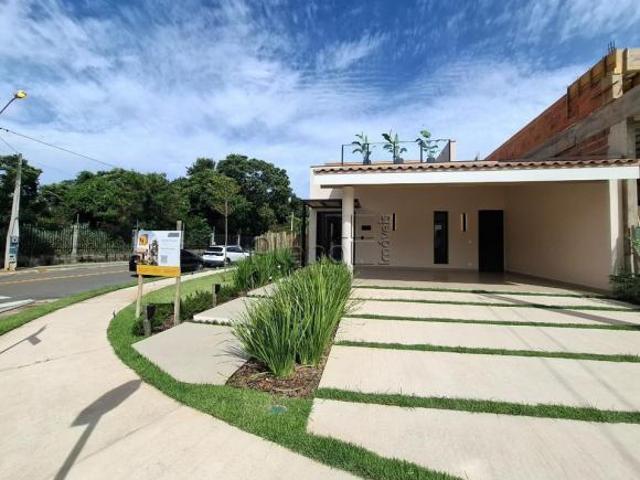 Casa à venda em Indaiatuba, Caldeira, com 3 suítes, com 198 m², Residencial Evid