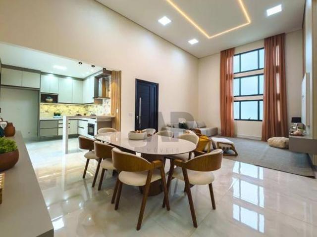 Casa á venda em Indaiatuba com 3 quartos e piscina
