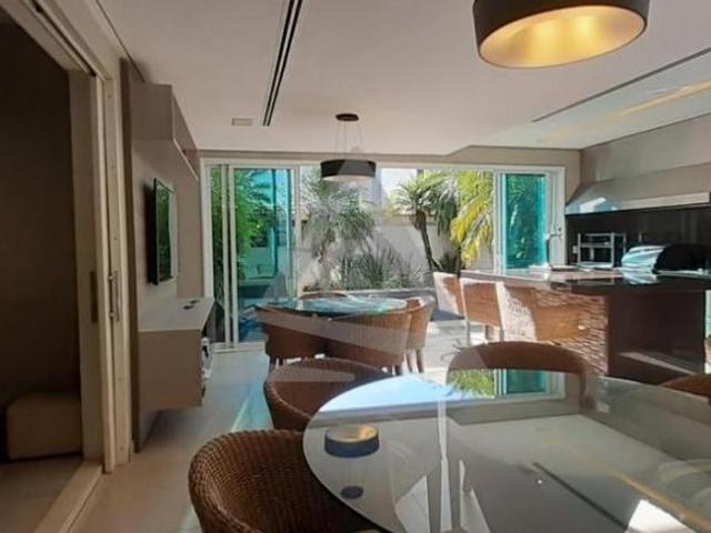 Casa à venda em Indaiatuba, Jardim Residencial Helvétia Park I, com 5 suítes, com 520 m²