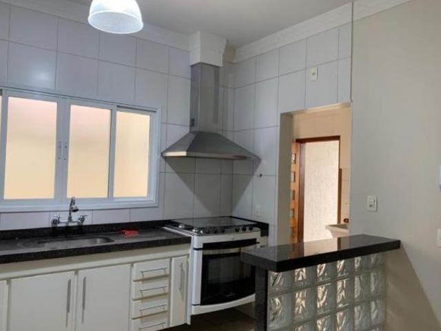 Casa à venda em Indaiatuba, Jardim Residencial Villa Suíça, com 4 quartos, com 214 m²