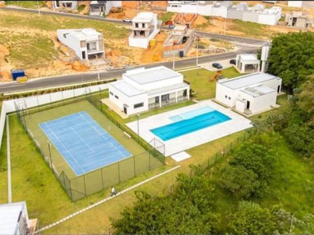Casa à venda em Indaiatuba, Loteamento Park Gran Reserve, com 3 suítes, com 140 m²